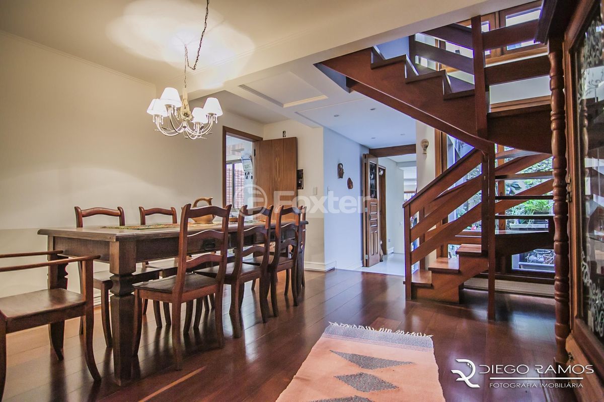 Casa 3 dorms e 220m² à venda - Rua Otávio Faria, Teresópolis - Porto Alegre | Foxter 163617 ...
